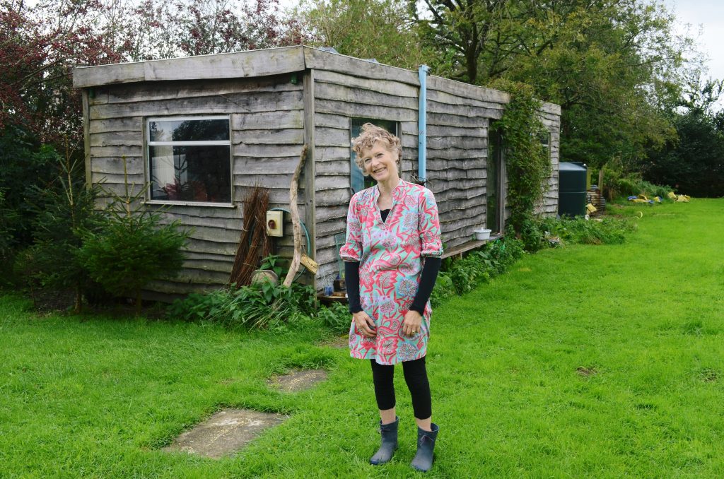 Catrin Jones | Welsh Arts Archive